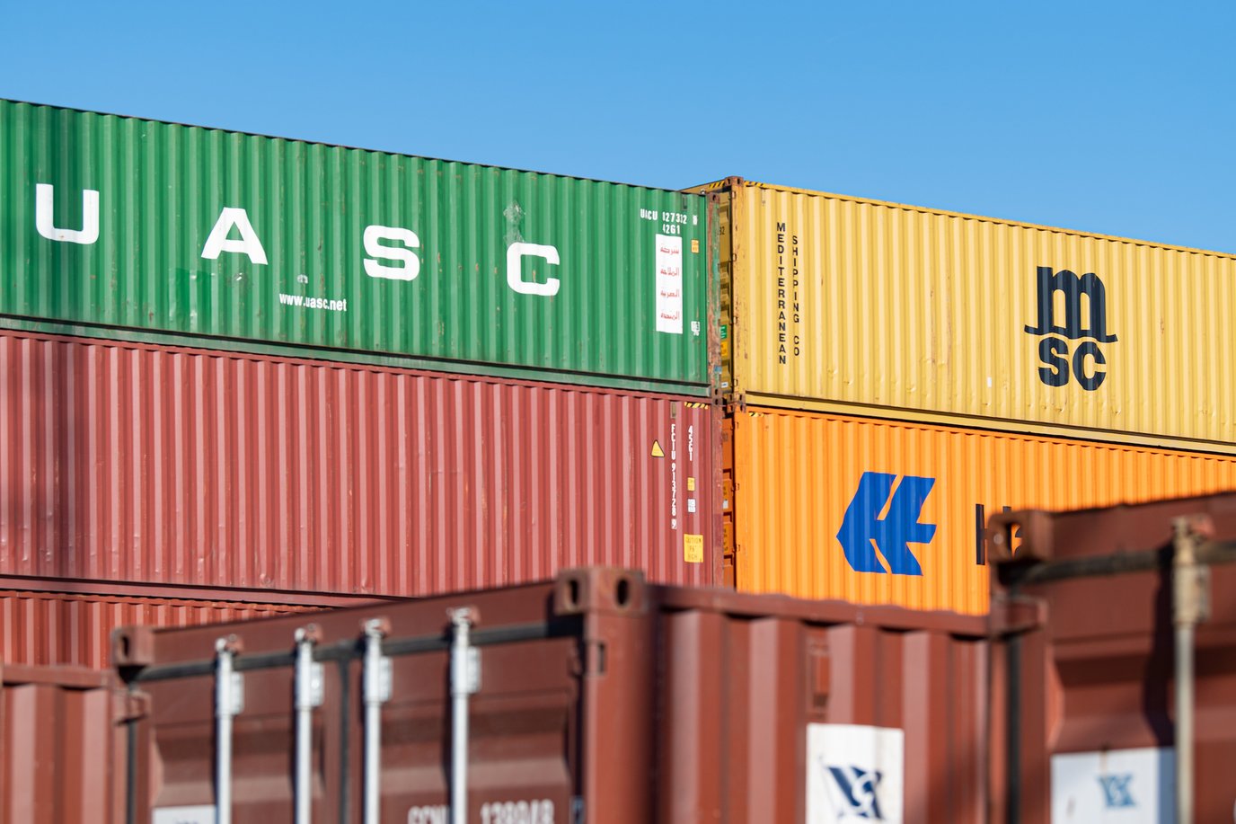 Can I choose the color of my container?